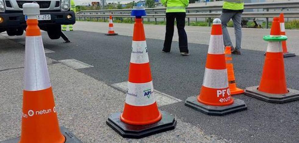 Spain trials high-tech traffic cones to help prevent accidents | Sur in ...