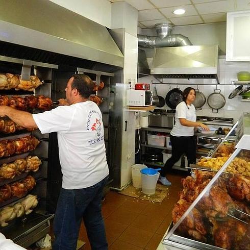 El pollo playa y el tele espeto, nuevas formas de atraer clientes ...
